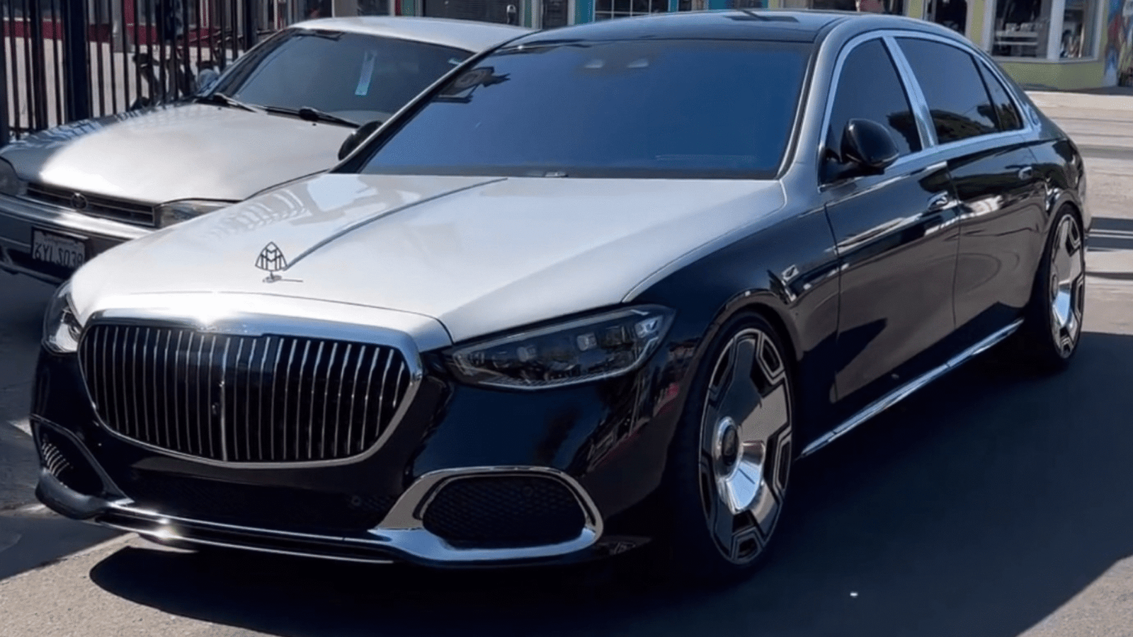 Inside the Glamour: Cars in the Kylie Jenner Car Collection ...
